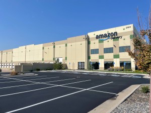 Asphalt Seal Coating: Process, Benefits, Pros, and Cons – MHS Asphalt ...