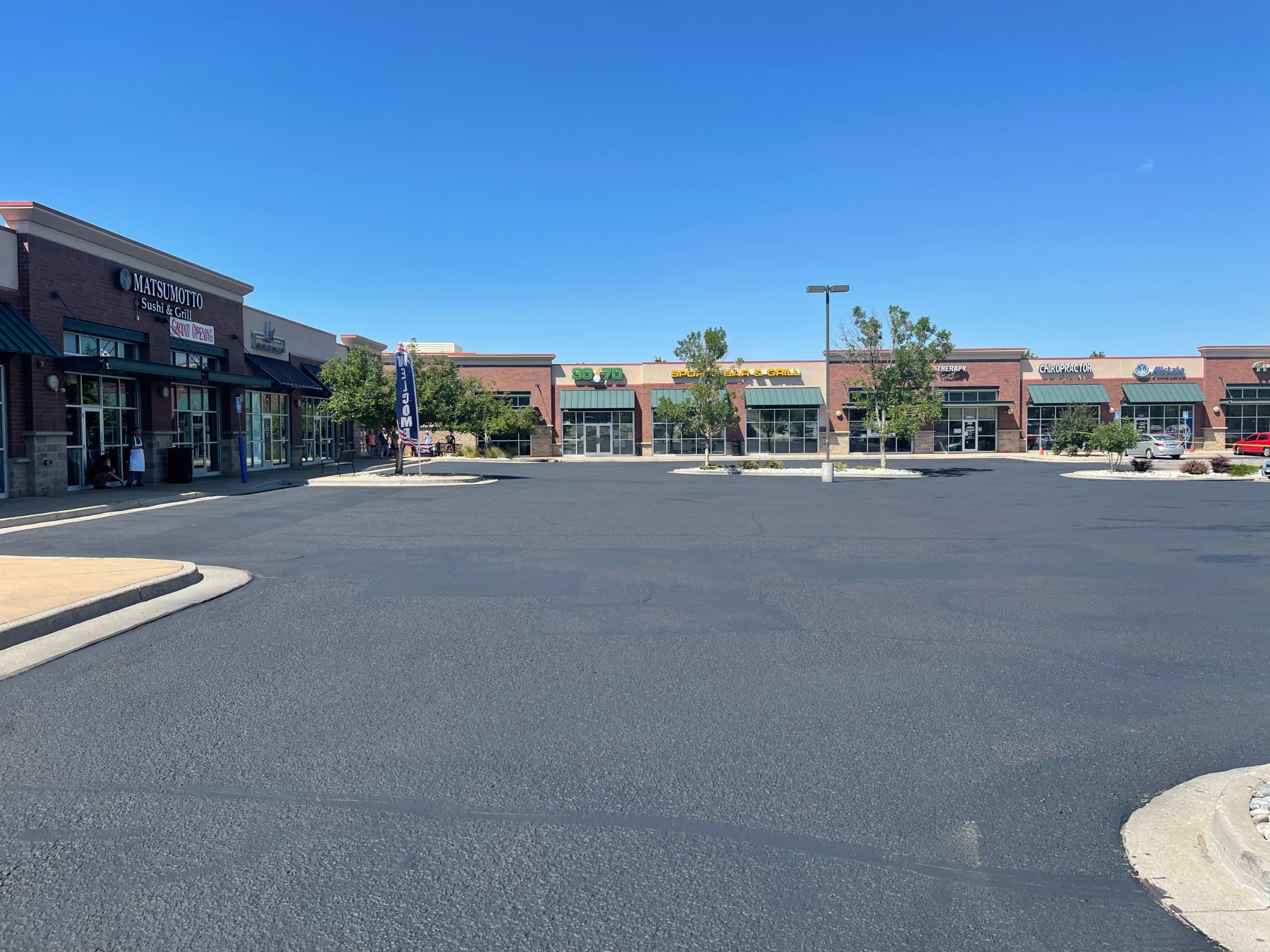 Asphalt Seal Coating: Process, Benefits, Pros, and Cons – MHS Asphalt ...